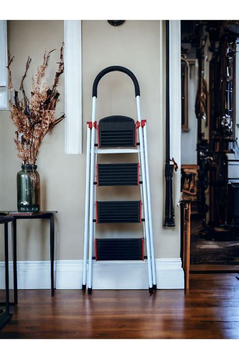 aden tablo Merdivenler 4 Basamak Ev Tipi Merdiven 3 1 Geniş Basamaklı Atölye Merdiveni