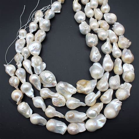 14 16x20 25mm Natural White Nucleated Pearlsirregular Baroque Pearls