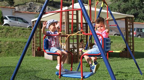 Оферта за ХОТЕЛ СВЕТИ СПАС ЕДНА НОЩУВКА НА ЧОВЕК на база Закуска и вечеря от 82 50 лв