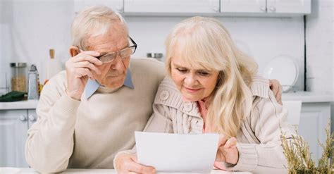 Пенсии в Украине страховой стаж для выхода на пенсию в 2025 году