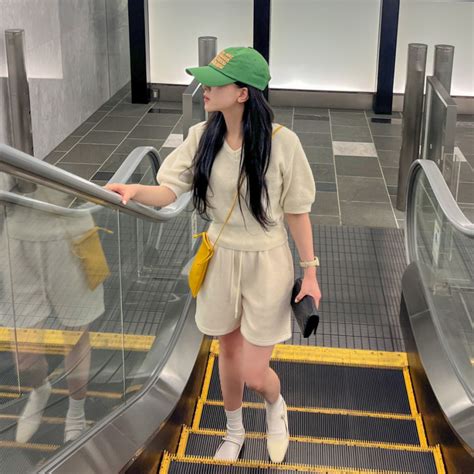 유니크힙💖소두핏 색감깡패 자수 레터링 빈티지 로고 데일리 얼굴 소멸 연예인핏 커플 모자 영문 데일리 사계절 야구모자 남녀공용 국내제작 캡모자 볼캡 6color 에이블리