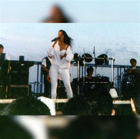 Selena Quintanilla Backup Singer