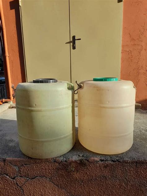 Пластмасови бидони гр Варна Чайка • Olx Bg