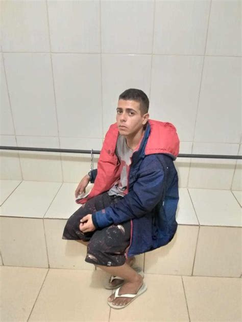 Jovem de 18 anos vai preso pela PM por tráfico de drogas Comando VP