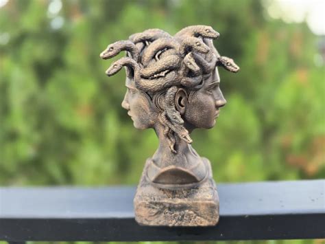 Gorgon Sisters Bust By Messypanda Makerworld Download Free 3d Models