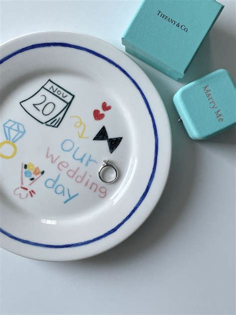 해라운드 커스텀 캘린더 플레이트 해라운드 Haeround 생일 선물 주문제작 레터링접시 홈카페 접시 예쁜그릇 기념일 위시버킷