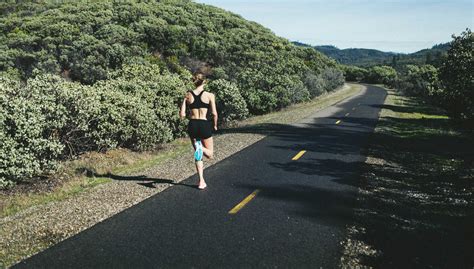 Pro Runner Sara Hall Shares What Keeps Her Going Muscle And Fitness