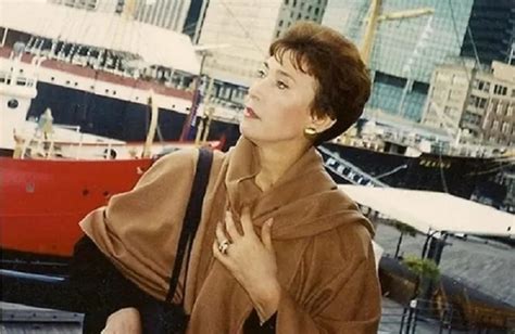 მეორე ქორწინებიდან მის გოგონას აუტიზმი აქვს და ალბათ მის განკურნებასაც ცდილობდა როცა