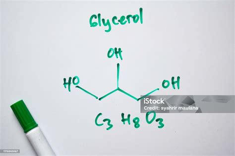 Molekul Glycerol Ditulis Di Papan Putih Formula Kimia Struktural Konsep Pendidikan Foto Stok