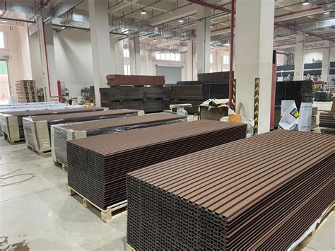 2023 Most Popular Wpc Fluted Castellated Cladding