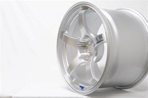 Advan TCIII – Pictures, Sizes, & Prices – Kami Speed Blog