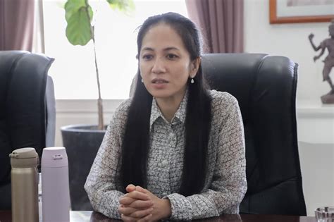 រដ្ឋមន្រ្តីក្រសួងបរិស្ថាន ទទួលជួបសំណេះសំណាល និងពិភាក្សា ការងារជាមួយលោកស្រី ពេជ្រ ចន្ទមុន្នី