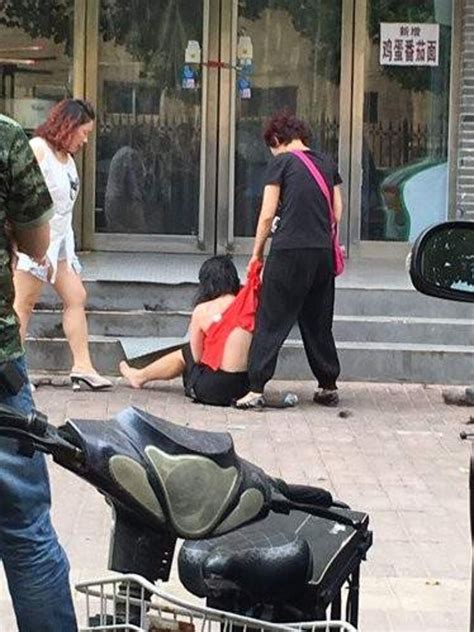 Zhang Yufeng La Mujer Vengadora Que Recorre China Para Humillar Infieles Infobae