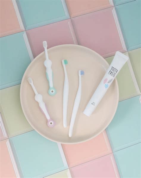 콤비코리아 Combi Korea 🙋 휴대용유모차는 양대면이 안된다구요 No 씨타유모차는 가능합니다🤝👏👏 앞보기마주보기의 자유로운 전환은 물론 양쪽 방향에서 모두