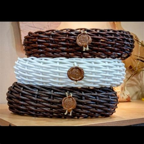 Цукерниця фруктовниця хлібниця — ціна 100 грн у каталозі Вази для цукерок Купити товари для