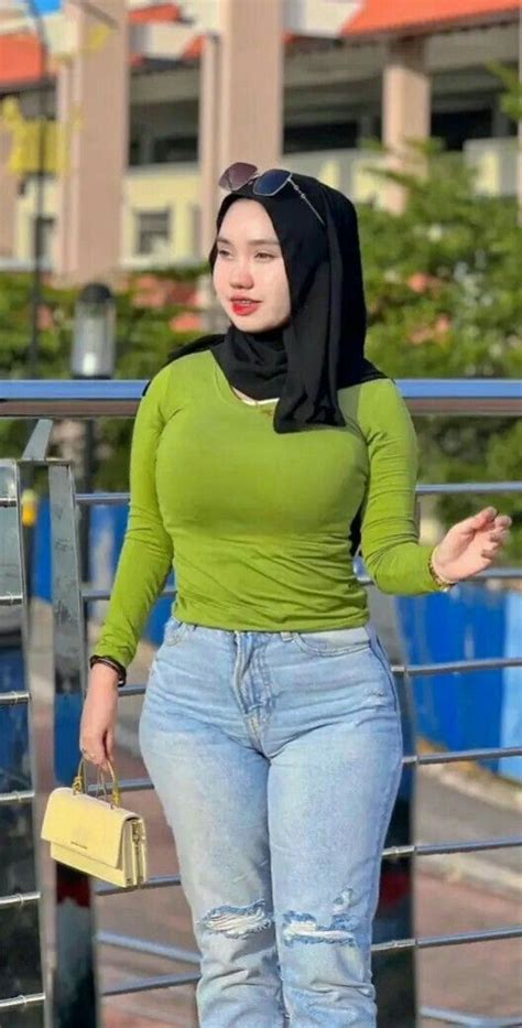 Pin by Nurasih on Model pakaian gadis | High fashion street style, Curvy women outfits, Perfect ...