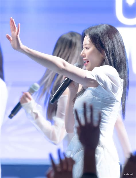 221028 Fromis 9 Jiwon Hanbat National University Festival Kpopping