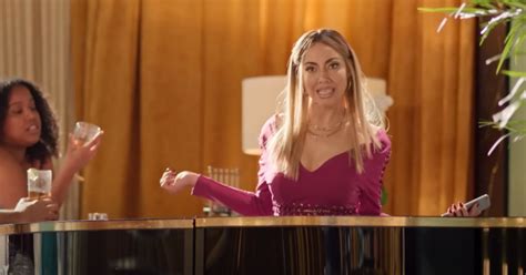 The White Lotus Becomes The Black Lotus In Aubrey Plaza S Snl Parody Flipboard