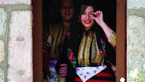 Љубовта на охриѓанката Елисавета и галичанецот Оливер ќе се слави на Галичка свадба Портал ТВМ