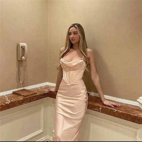 Id Like To Dial Her Scrolller