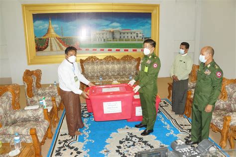 နေပြည်တော်ကောင်စီသို့ ကိုဗစ် ၁၉ရောဂါ ကာကွယ်ရေးသုံးပစ္စည်းများနှင့် အလှူငွေများ လာရောက်လှူဒါန်း