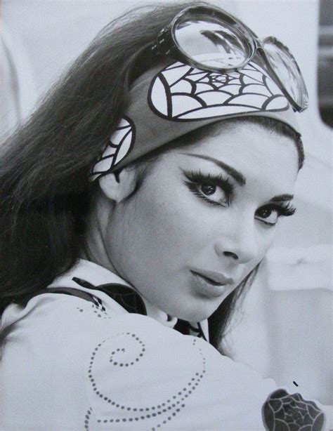 70 S Hippie Makeup And Hair Mugeek Vidalondon