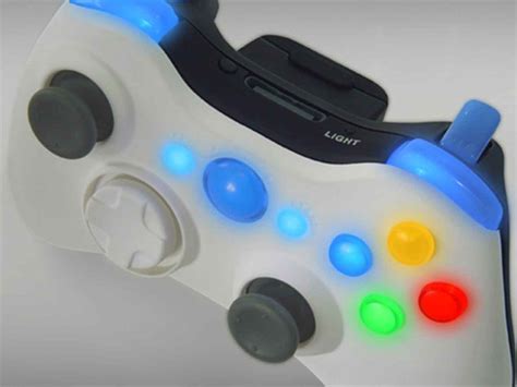 Xcm Â Smooth As Silk Xbox 360 Wireless Controller Shellcase White And