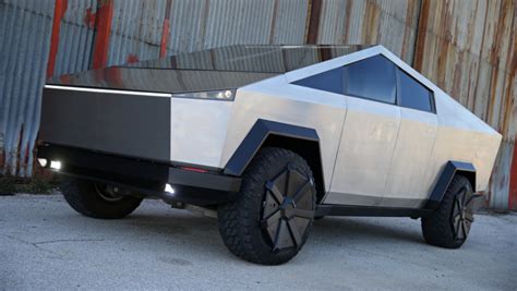 삼성전자 테슬라 차세대 자율주행칩 내달 첫 출시