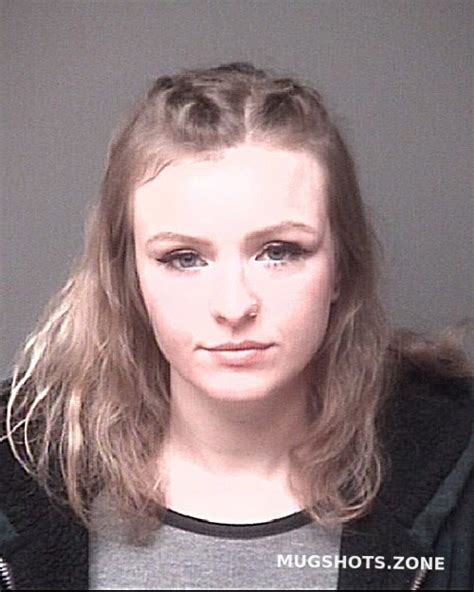 Moats Megan Leigh 11072021 Dubuque County Mugshots Zone