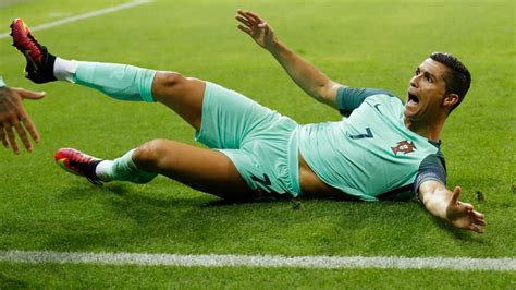 כריסטיאנו רונאלדו חובב ישראליות איזו כוכבת תשדכו לו סקר וואלה סלבס