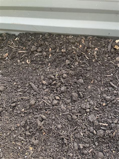 Is My Soil Too Clumpy Rgardening