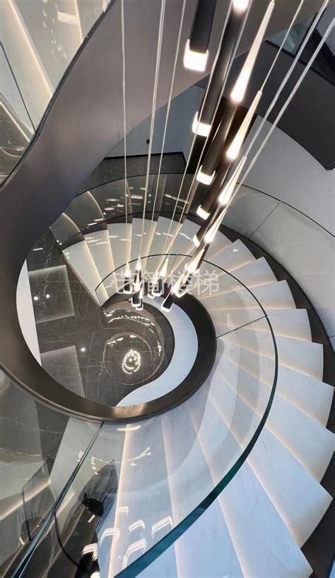 弧形楼梯 弧形楼梯 钢结构楼梯定制厂家 成都艺简楼梯有限公司【官网】