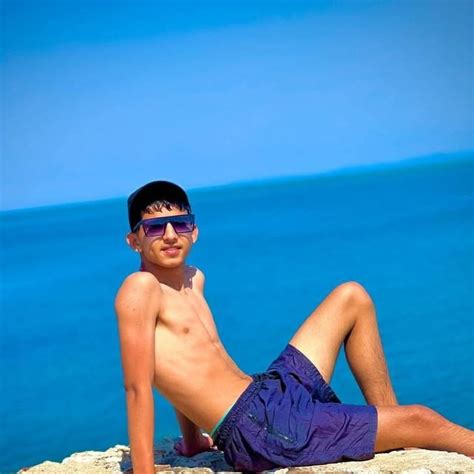 Smlo12 • Threads Say More