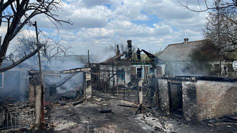 Внаслідок обстрілів Мирнограда 3 людини загинули та 2 дістали поранень ОВА Читайте на Ukr Net