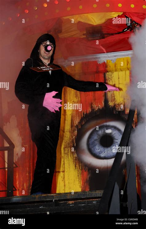 Mario Mugan Big Brother Hi Res Stock Photography And Images Alamy