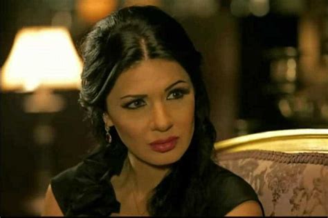 نجلاء بدر تبكي على الهواء فيديو المصري اليوم