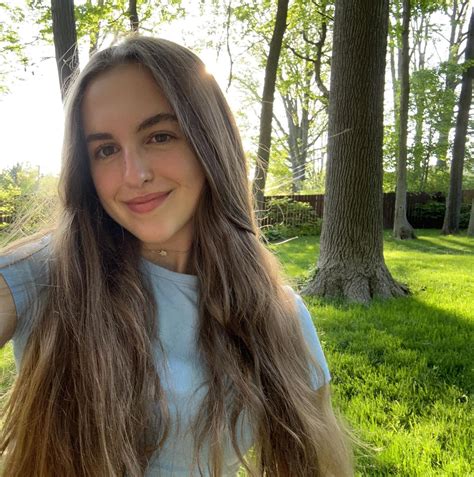 Bella Bixler Whje 913