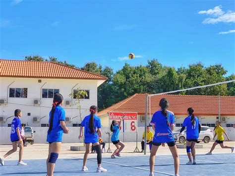 ບັນຍາກາດ ກິລາຂັ້ນເຂດ ໂຮງຮຽນ ເຄ ເອັນ ຊີ Facebook