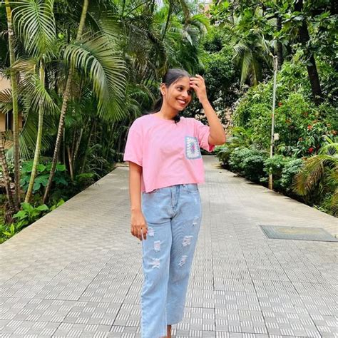 𝙰𝚖𝚛𝚞𝚝𝚑𝚊🦋 Amrutha M A • Threads Say More