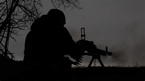 Безуспішний наступ великі втрати і оборона Генштаб розповів про справи у армії РФ на різних