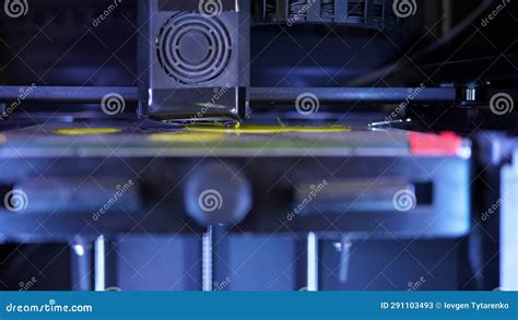 A 3d Printer Machine That Creates A Three Dimensional Geometric Shape Stock Video Video Of