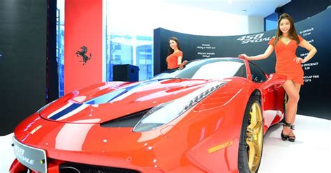 [사진]페라리 V8 최강 모델 458 스페치알레