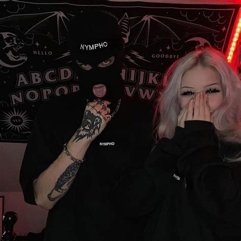 Pin By Kitsune On Ebsjev Grunge Couple Bad Girl Aesthetic Aesthetic