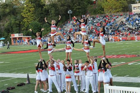 Cheerleader Pyramid Photos And Premium High Res Pictures Artofit