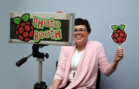 Build A Raspberry Pi Powered Photo Booth With Screen Button And
