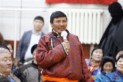 Д Амарбаясгалан Хүний хөгжил нь төрийн бодлогын өмнө тавигдаж хууль нь иргэний эрх эрх чөлөөг