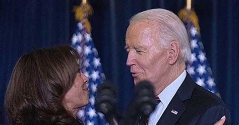 후보사퇴 바이든 대선 패배한 해리스와 냉랭”