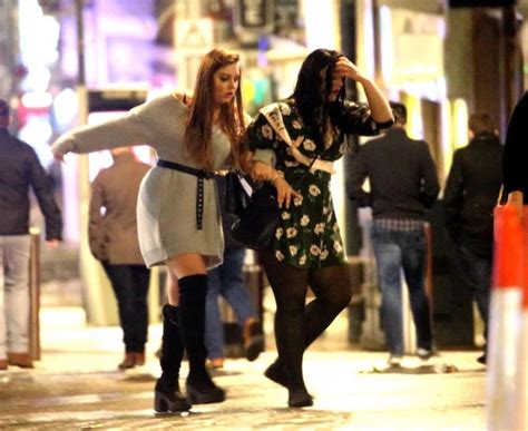 Very Drunk Girls 2019