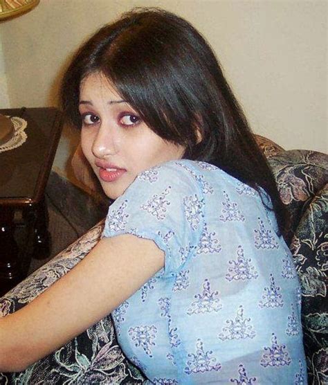 Desi Girls Photos Hot Desi Girls Pictures And Wallpapers