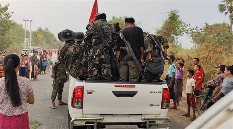 မောင်း မောင်း Added A New Photo